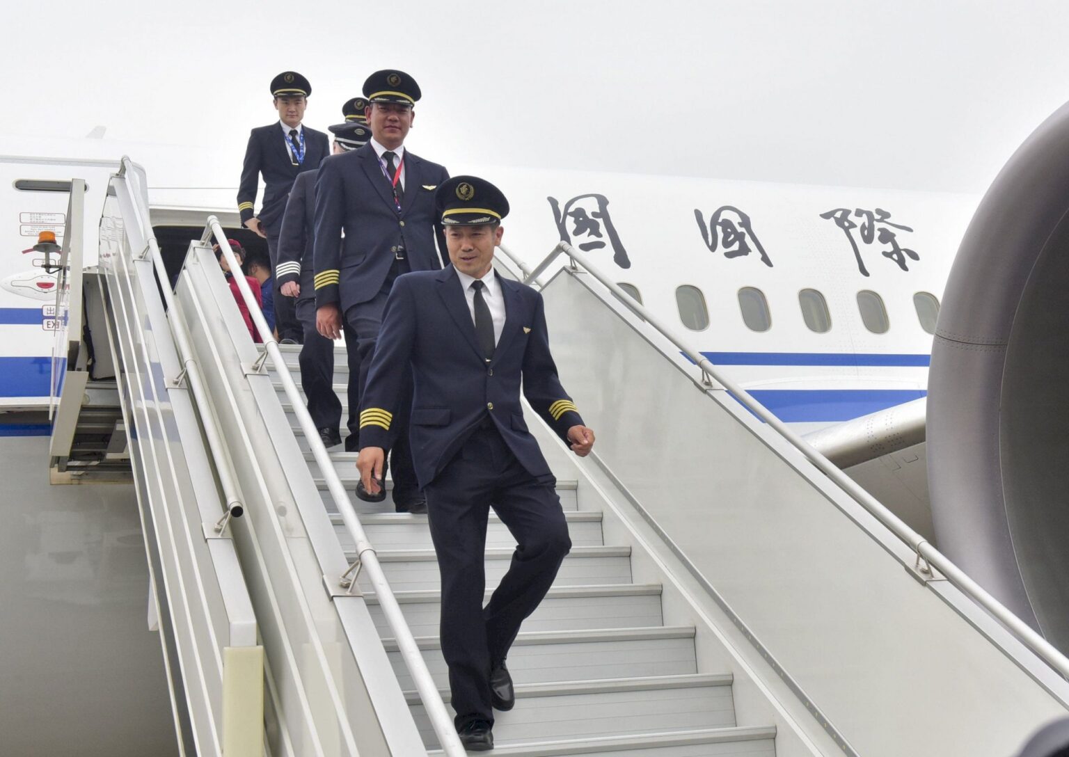 Commercial pilots in China can earn up to $300K annually - South ...